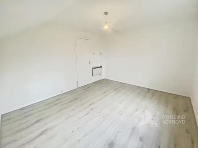New 1 BA 1 bedroom end of terrace house for rent in Elder Clos.