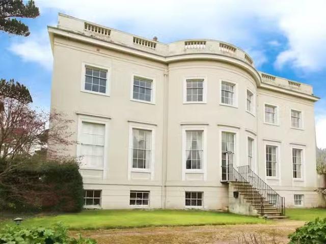 Rental! 1 BA 1 bedroom Flat to rent, Kenn, Exeter, EX6 £1,300.