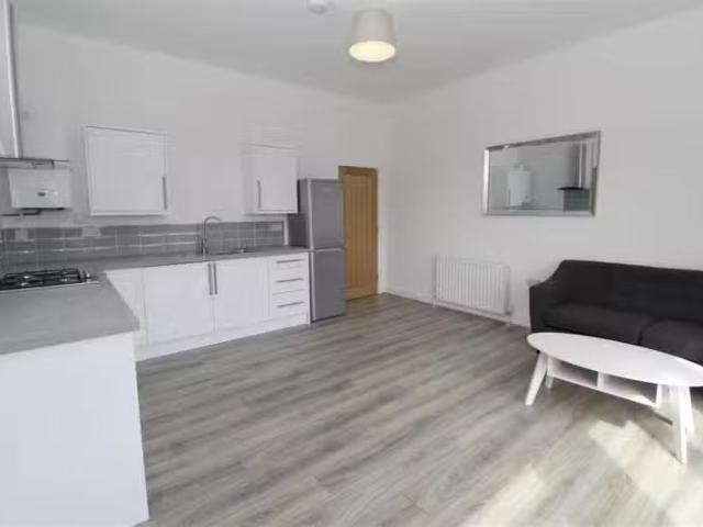 Deal! 1 BA 1 bedroom flat for rent in Caerphilly Road, Birchgr.