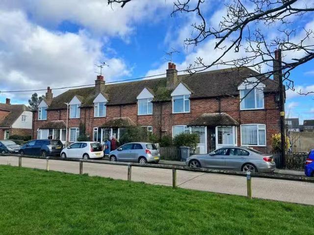 For Rent! 1 BA 1 bedroom flat for rent in Cornwallis Circle, W.