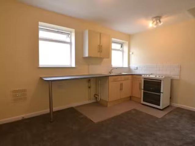 Deal! 1 BA 1 bedroom flat for rent in Dorchester Road, Weymout.