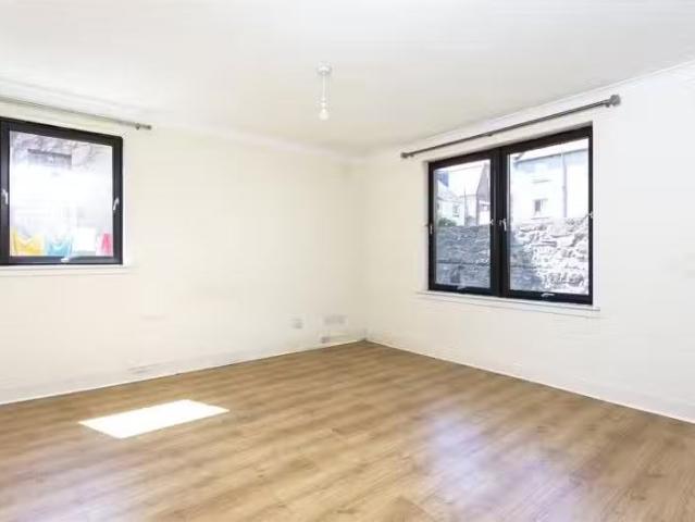 For Rent! 1 BA 1 bedroom flat for rent in Gracefield Court, Mu.