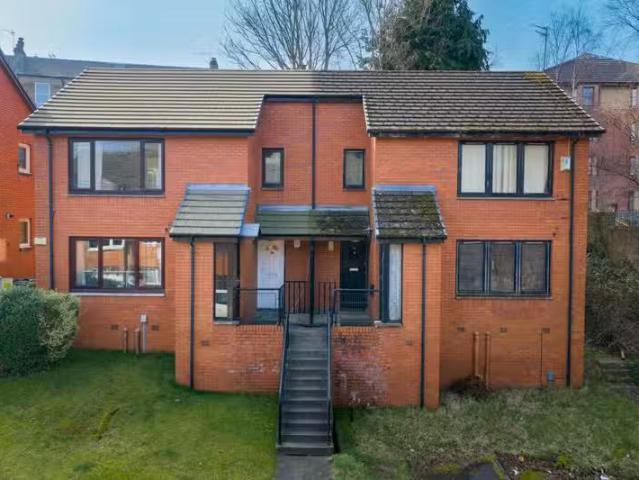 Cozy 1 BA 1 bedroom flat for rent in Kelvinside Drive, Glasgow.