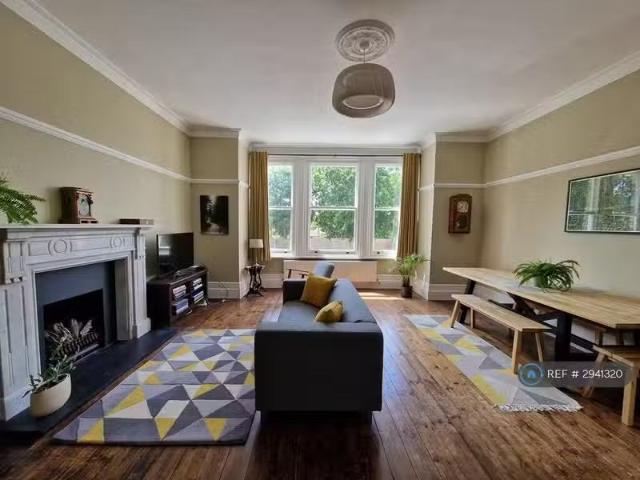 Rental! 1 BA 1 bedroom flat for rent in Madeira Avenue, Bromle.