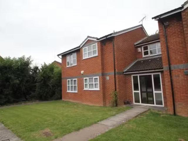 Deal! 1 BA 1 bedroom flat for rent in Melody Way, Longlevens.