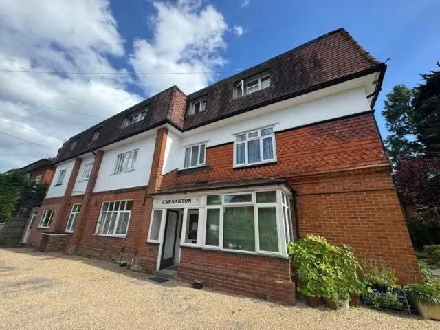 Just in! 1 BA 1 bedroom flat for rent in Percy Road, Bournemou.