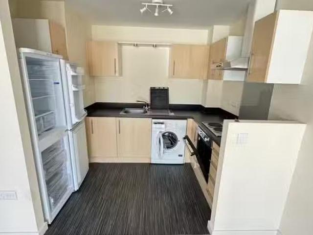 Rental! 1 BA 1 bedroom flat for rent in Ratcliffe Court, Brist.