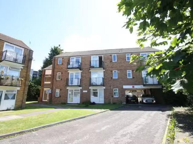 Charming 1 BA 1 bedroom flat for rent in Rhodaus House, Canter.