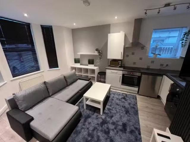 Rental! 1 BA 1 bedroom flat for rent in St. Swithuns Road Sout.