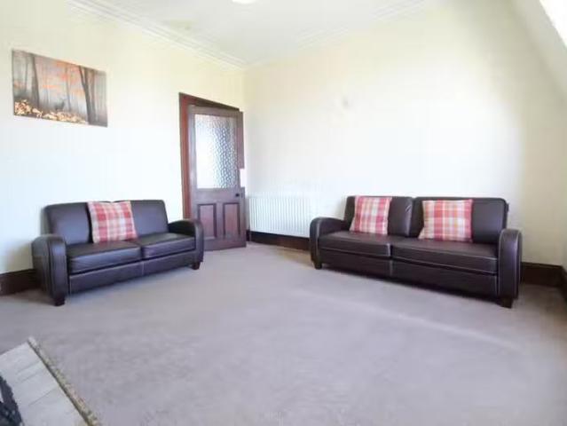 For Rent! 1 BA 1 bedroom flat for rent in Sunnyside Road, Top.
