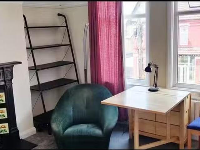 Cozy 1 BA 1 bedroom flat share for rent in Stoneby Drive, Wall.