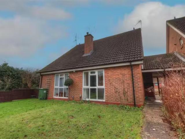 Cheap 1 BA 1 bedroom house for rent in Childs Close, Stratford.