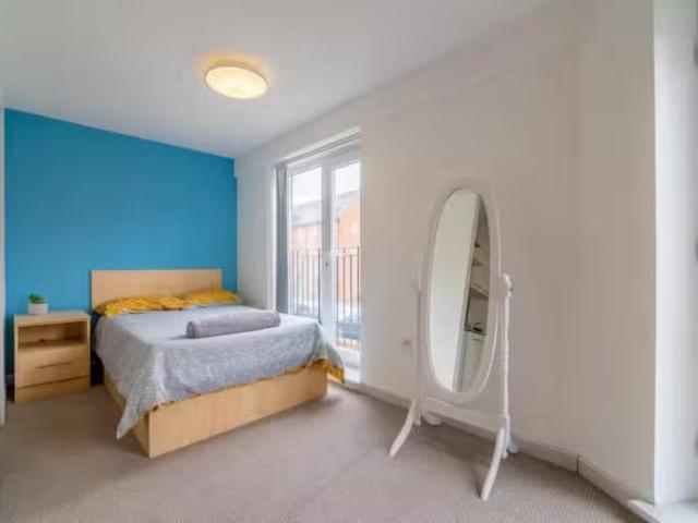 New 1 BA 1 bedroom house for rent in Bywater House, Birmingham.