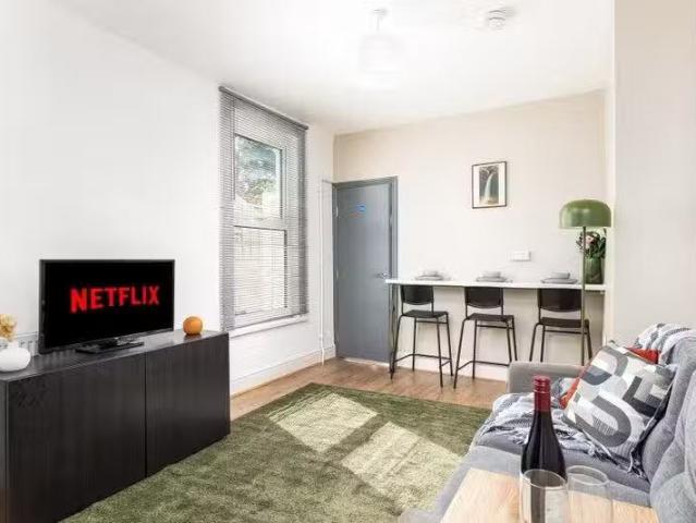 Rental! 1 BA 1 bedroom house for rent in Filton Avenue Staplet.
