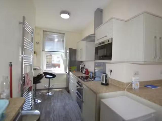 Rental! 1 BA 1 bedroom house of multiple occupation for rent i.