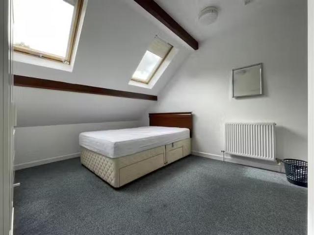 Nice 1 BA 1 bedroom house share for rent in Holyhead Road, Cov.