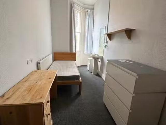 Rental! 1 BA 1 bedroom house share for rent in Room 1 Single R.