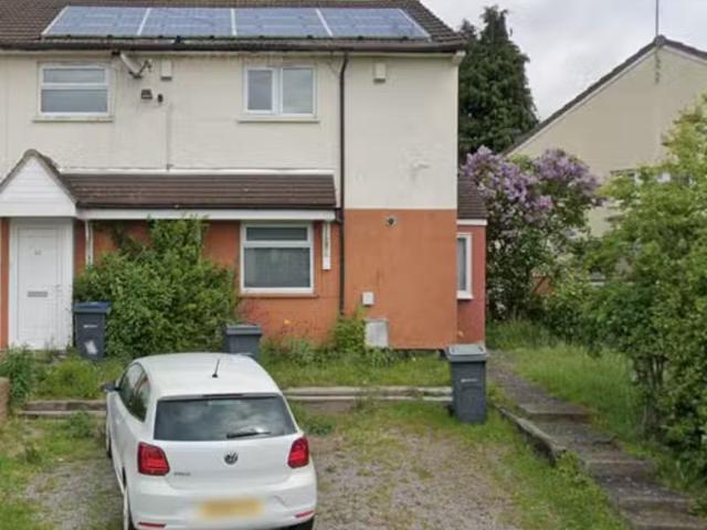 Charming 1 BA 1 bedroom maisonette for rent in Overbury Road.