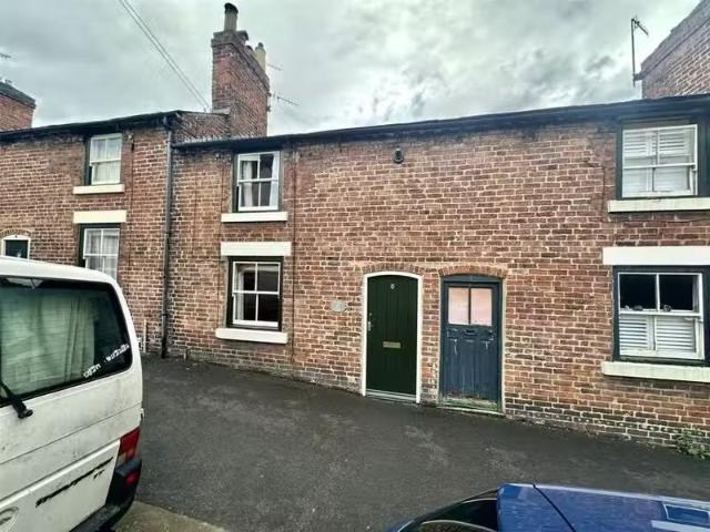 Rental! 1 BA 1 bedroom Mid Terrace House to rent, Mill Street.