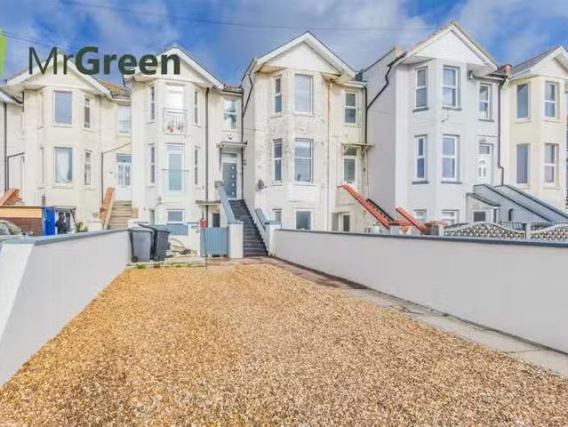 Nice 1 BA 1 bedroom semi detached house for rent in St. Cather.