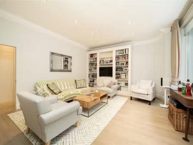 Rental! 1 BA 1 bedroom property to let in Ebury Street, London.