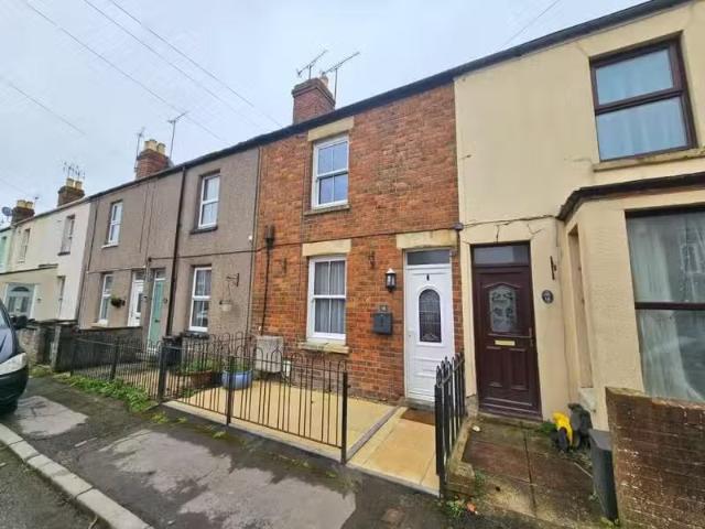 Unique 1 BA 2 bedroom cottage for rent in New Street, Newtown.