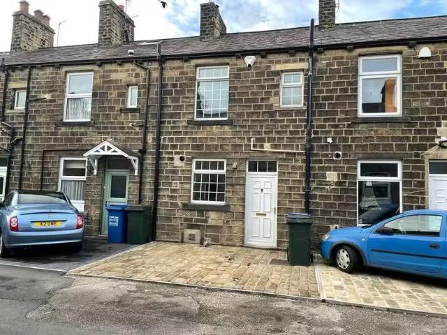 Cheap 1 BA 2 bedroom cottage for rent in North View, Sutton in.