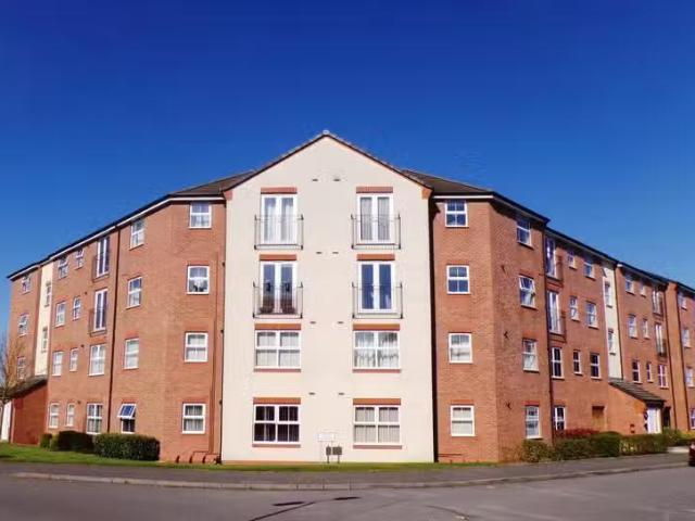Just in! 1 BA 2 bedroom apartment for rent in Avery Court, Wha.