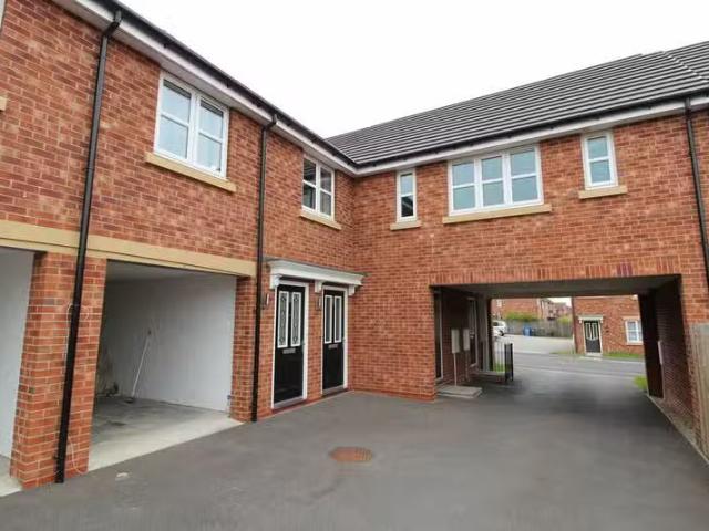 Deal! 1 BA 2 bedroom apartment for rent in Brewster Road, Gain.