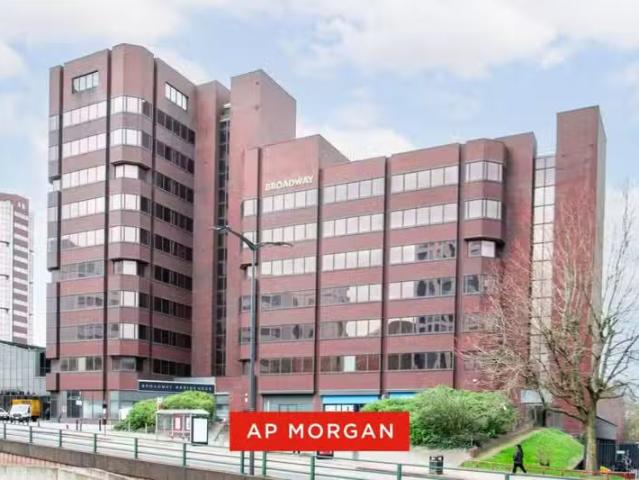 Charming 1 BA 2 bedroom apartment for rent in Broad Street, Bi.