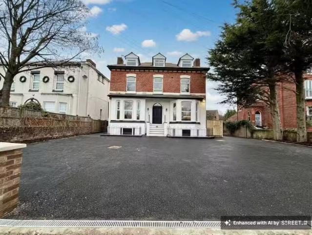 New 1 BA 2 bedroom apartment for rent in College Road, Crosby.