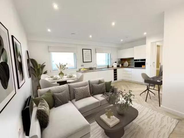 Just in! 1 BA 2 bedroom apartment for rent in Everards Court.