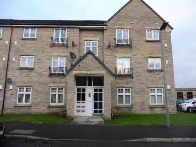 Charming 1 BA 2 bedroom apartment for rent in Lisbon Drive, Bu.