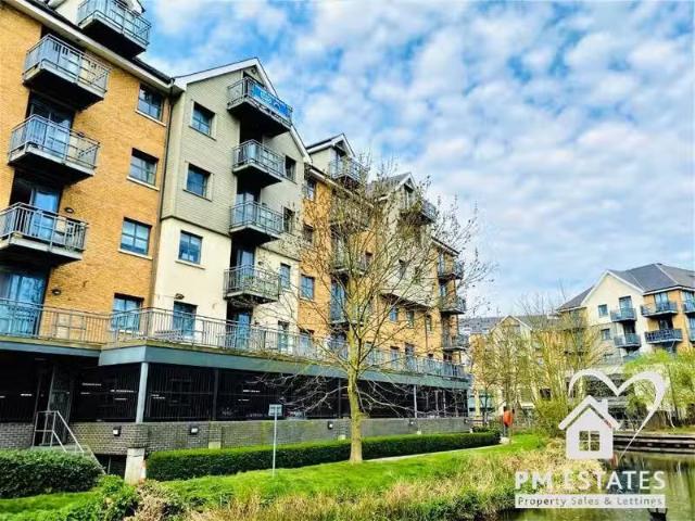 Nice 1 BA 2 bedroom apartment for rent in Riverside Wharf, Bis.