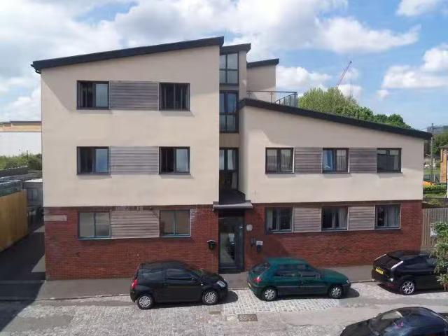 For Rent! 1 BA 2 bedroom apartment for rent in Taurus House, U.