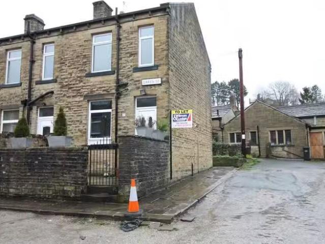 Unique 1 BA 2 bedroom end of terrace house for rent in Green S.