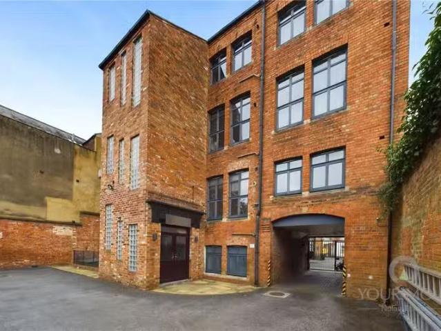 Rental! 1 BA 2 bedroom Flat to rent, Flat 2 113, Overstone Roa.