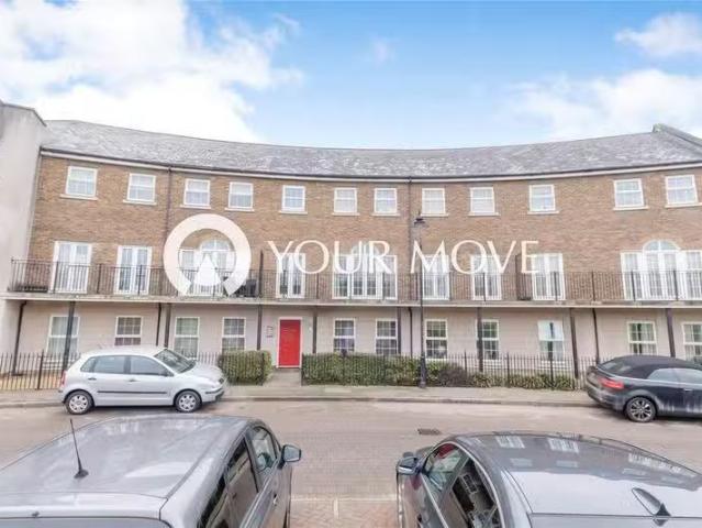 Cozy 1 BA 2 bedroom Flat to rent, Palladian Circus, Greenhithe.
