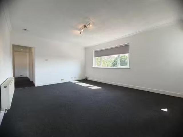 Rental! 1 BA 2 bedroom flat for rent in Fred Lee Grove, Covent.