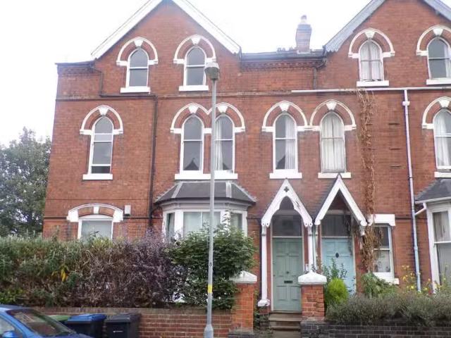 Rental! 1 BA 2 bedroom flat for rent in Holly Road, Edgbaston.