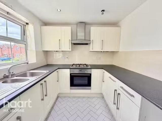 Nice 1 BA 2 bedroom flat for rent in Rea Valley Drive, Birming.
