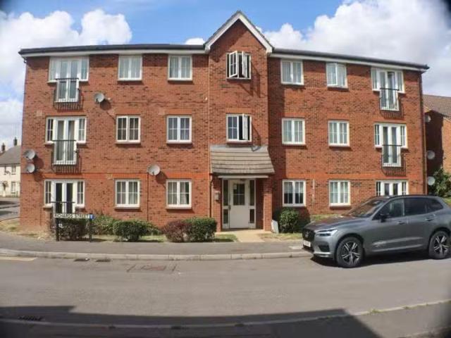 Cheap 1 BA 2 bedroom flat for rent in Richards Street, Hatfiel.