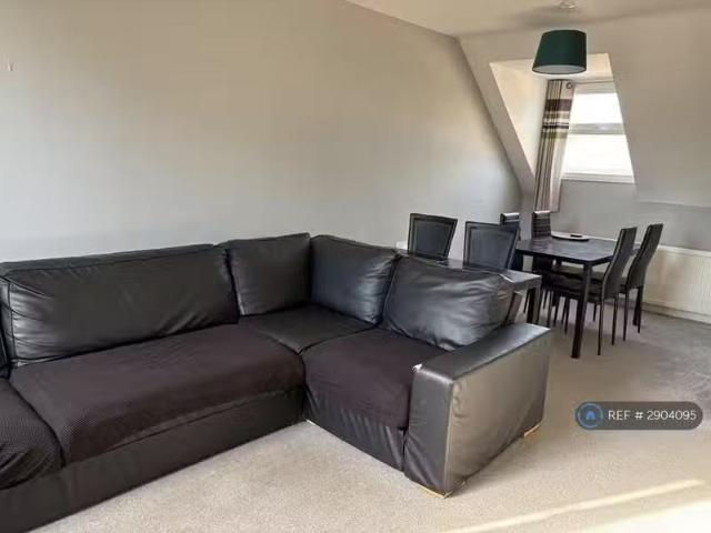 Rental! 1 BA 2 bedroom flat for rent in Stade St, Hythe, CT21