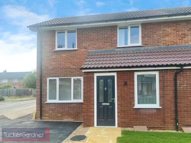 Nice 1 BA 2 bedroom house for rent in Capper Road, Waterbeach.