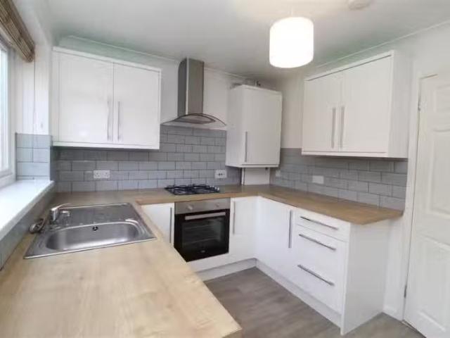 Just in! 1 BA 2 bedroom house for rent in Glan Y Ffordd, Taffs.