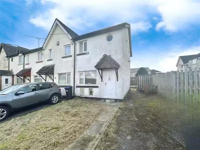 Charming 1 BA 2 bedroom Mid Terrace House to rent, Brakeside G.