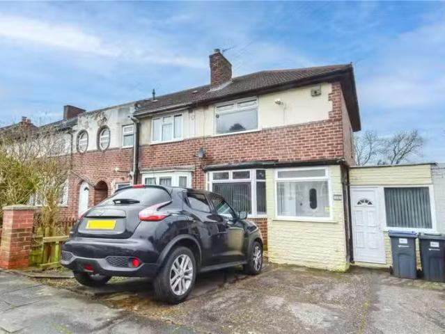 Cheap 1 BA 2 bedroom semi detached house for rent in Thurlesto.