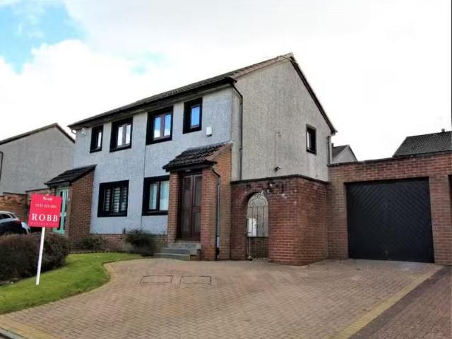 Unique 1 BA 2 bedroom semi detached house for rent in Ballantr.