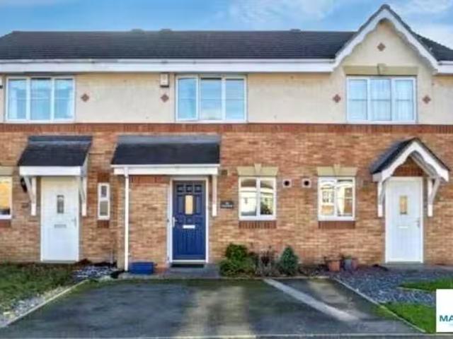 Cheap 1 BA 2 bedroom terraced house for rent in Canalside, Lon.