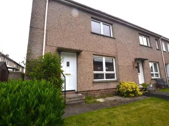 New 1 BA 2 bedroom terraced house for rent in Castle View, Por.